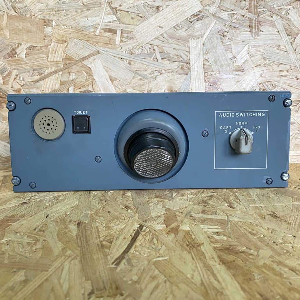 Airbus A320 toilet audio switching light overhead control indication ...