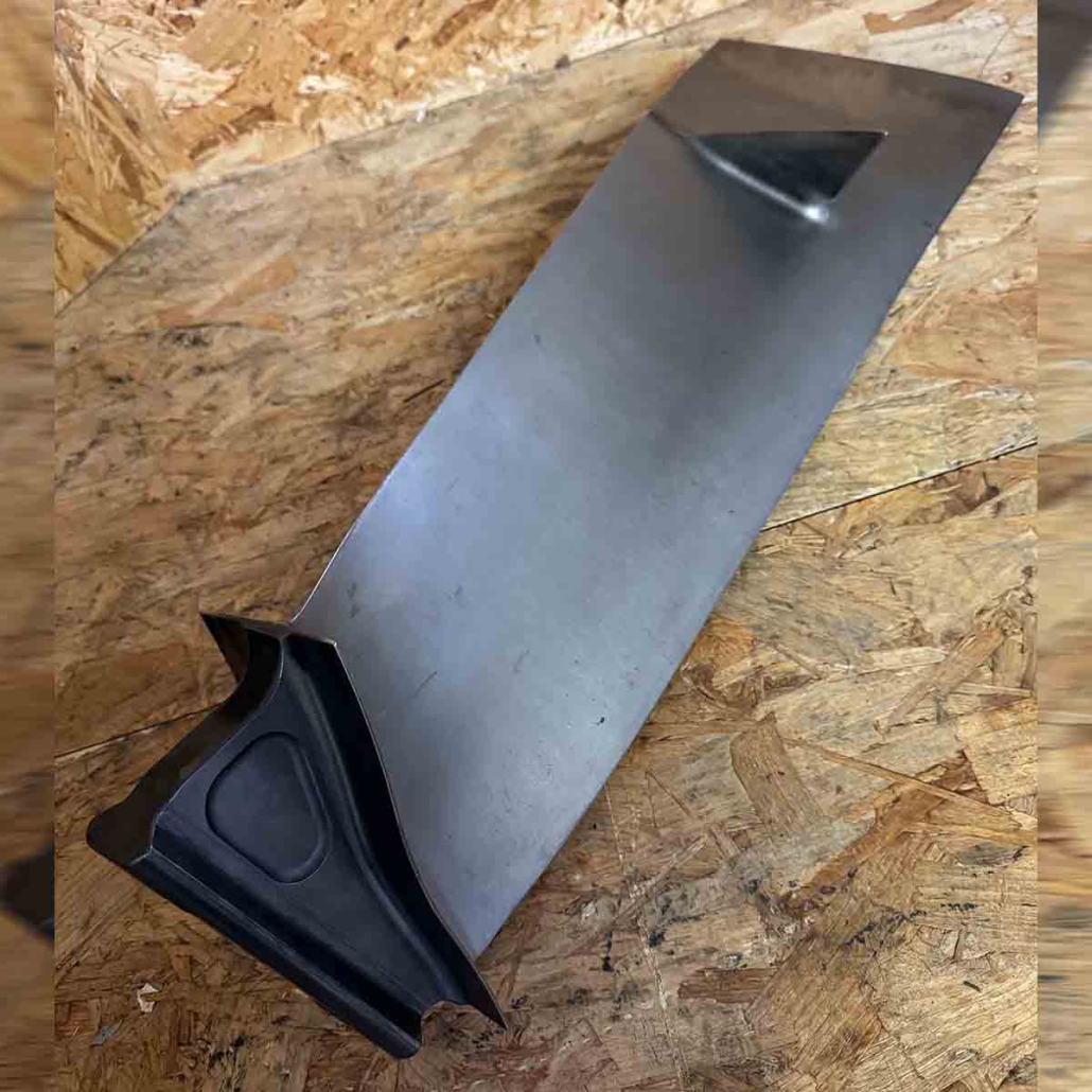 P&W PW4000 fan blade - Aviation Gadgets