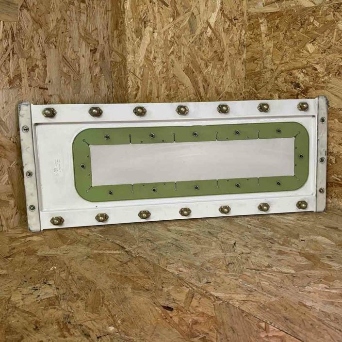 Boeing 737 cargo bay pressure relief panel - Aviation Gadgets