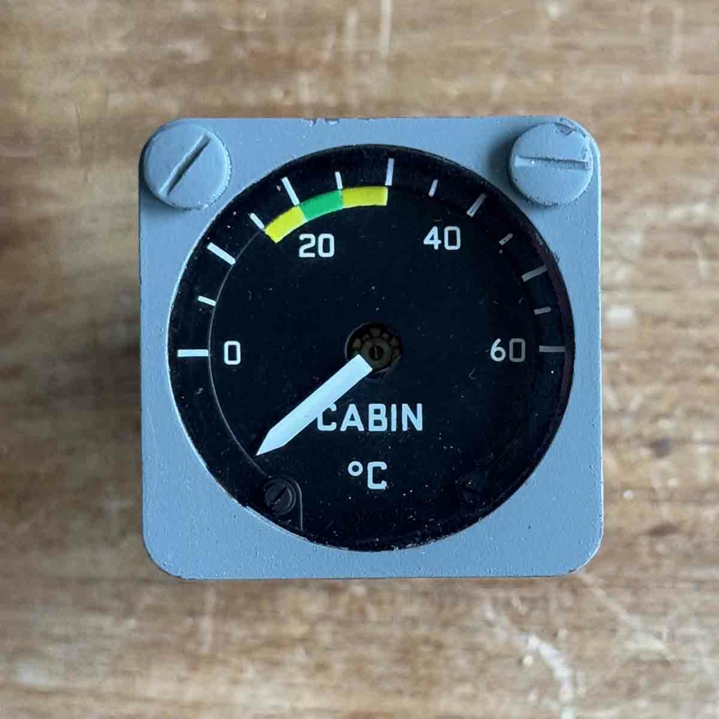 Cabin temperature indicator - Aviation Gadgets
