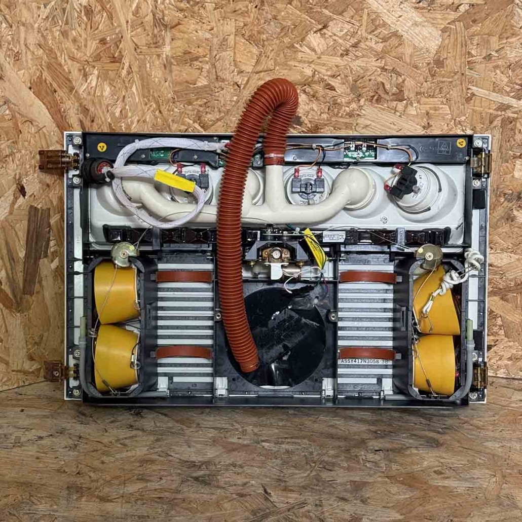 Boeing 737 passenger service unit - Aviation Gadgets