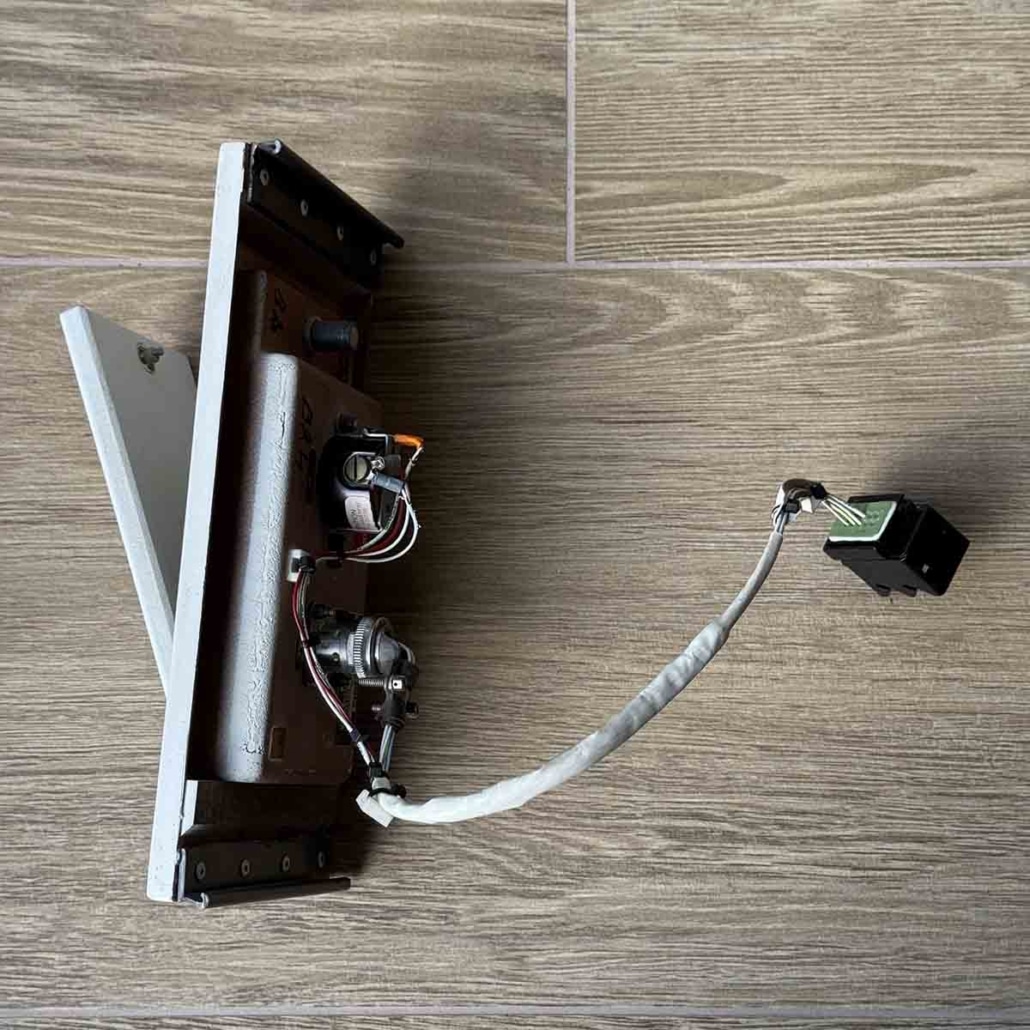 Airbus A320 overhead medical outlet panel - Aviation Gadgets