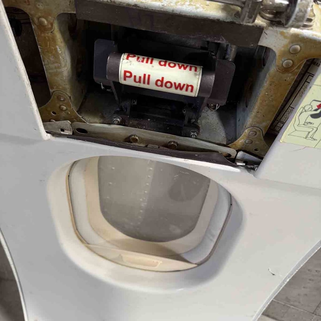 Avion Express Airbus A320 LY-VEV emergency exit hatch - Aviation Gadgets